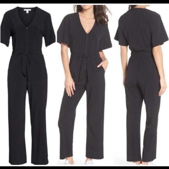 Zella | Pants & Jumpsuits | Zella Size Xs Aces Black Short Sleeve Zip ...